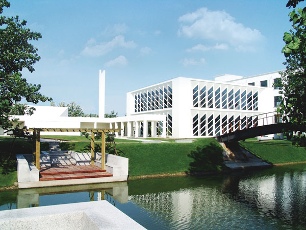 Our Background » Simon Li Furniture