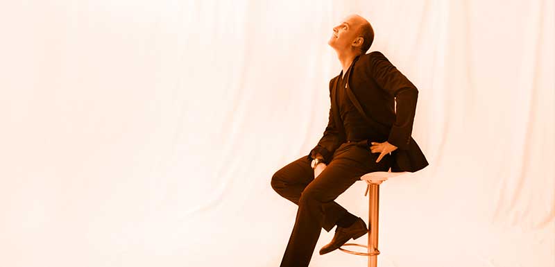 Home » Simon Li Furniture